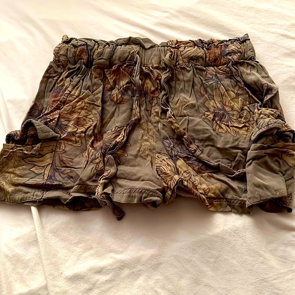 American Rag | Shorts | Brown Olive Cute Shorts Need Steaming Pull ...
